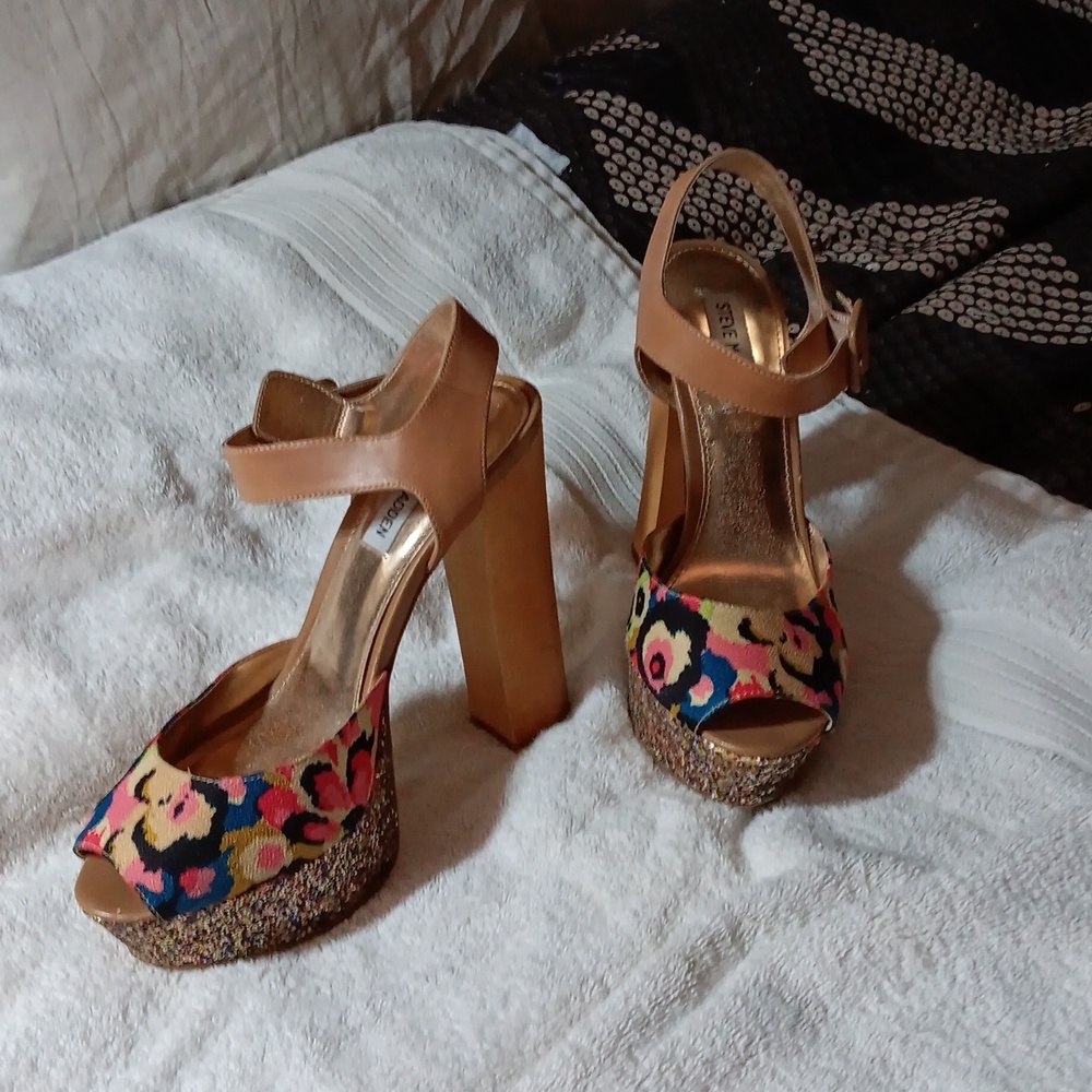 Women's Shoes, Steve Madden Collection - Gem